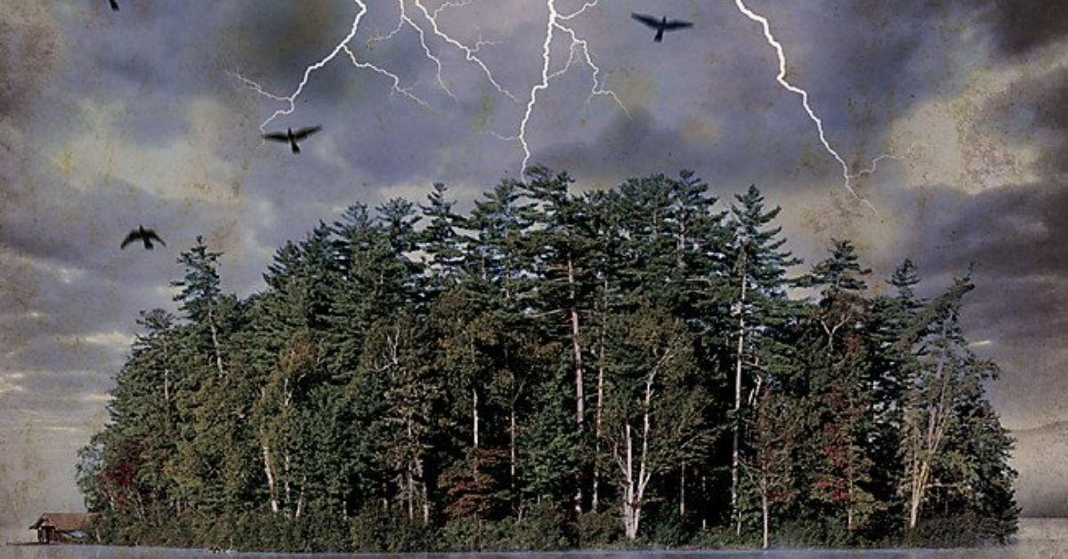 6 Horror Novels Set in Small Towns with Dark Secrets - The Fantasy Review
